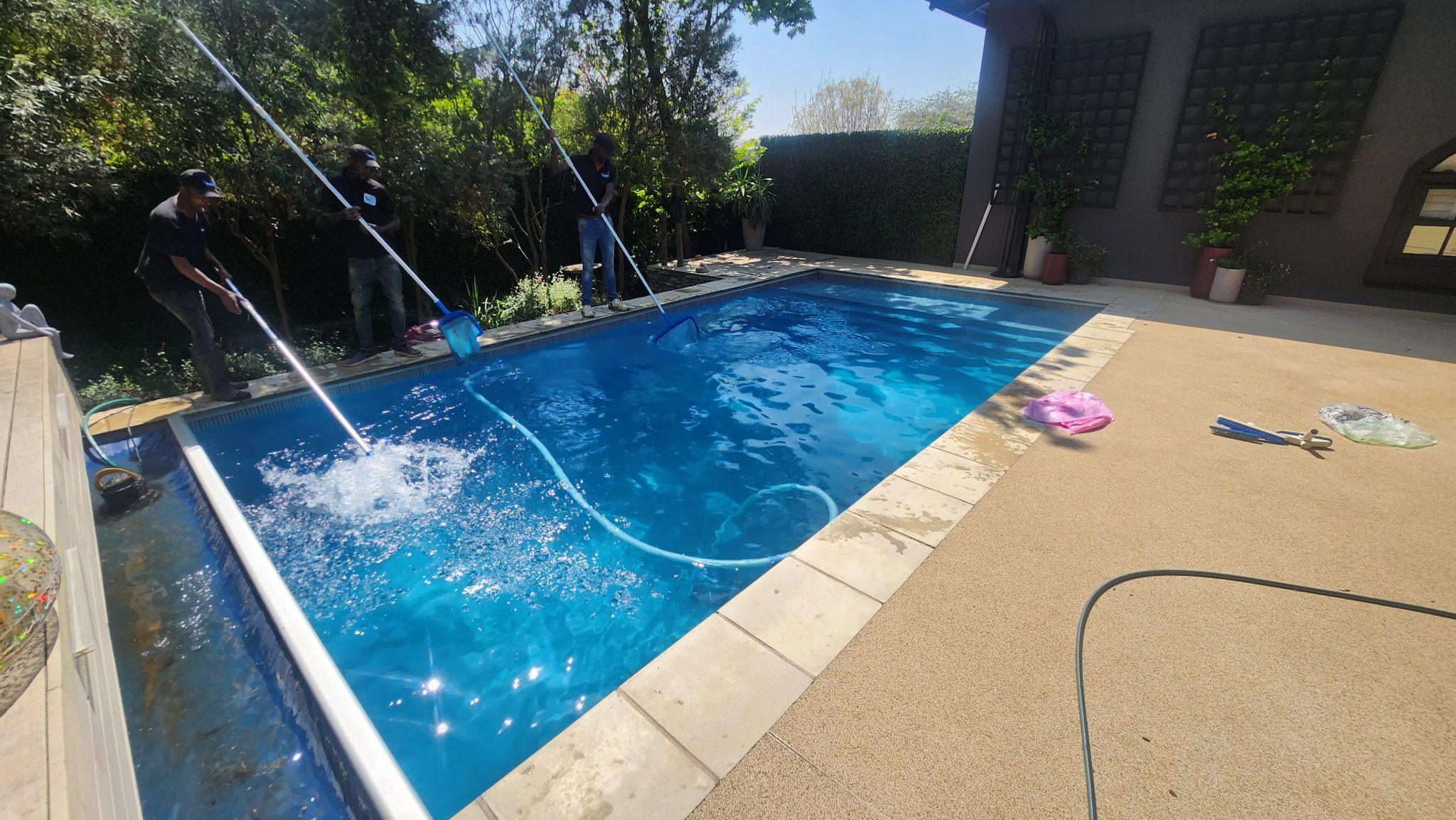 Best Pool Cleaning Services Johannesburg -Weekly Call Us 1st